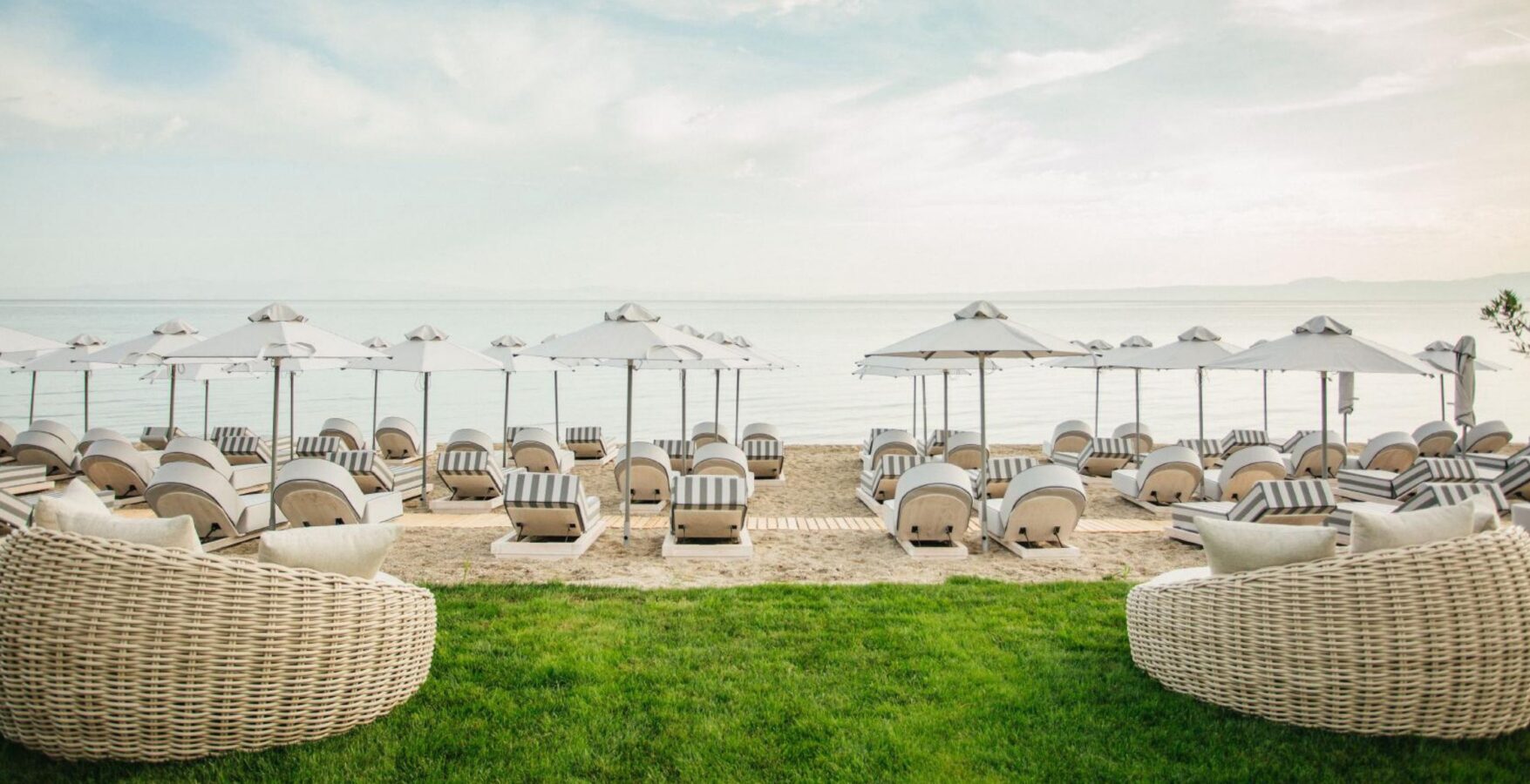Seaside serenity: Blue Carpet luxury suites in Halkidiki