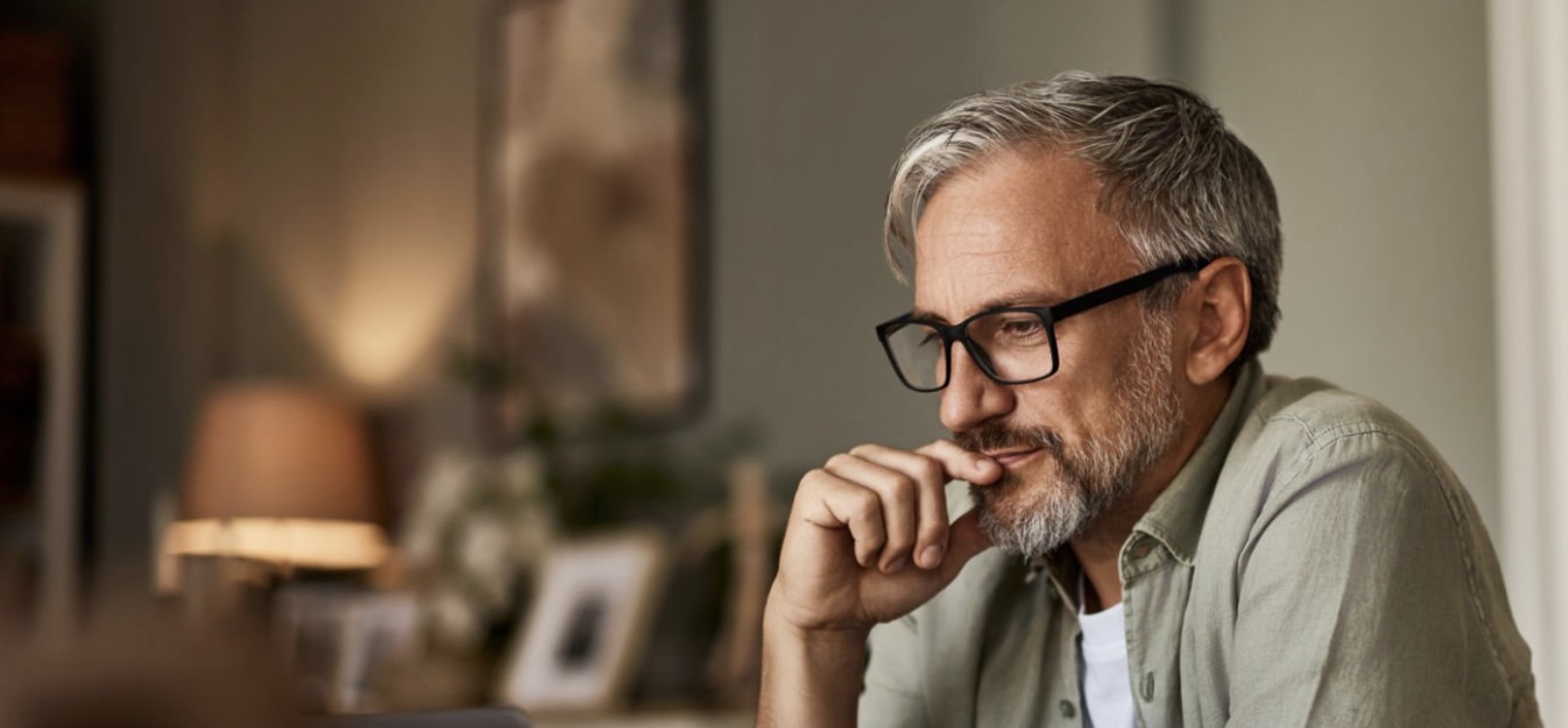 Five causes and solutions of hair graying for men: expert tips to ...